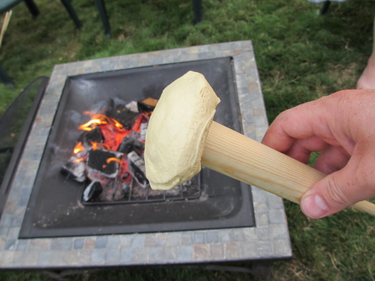 How to make Whomp 'Ems and Sticks - Campfire Biscuits! - Spinning Cook